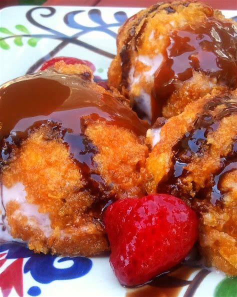 Chica Chocolatina Mexican Strawberry Fried Ice Cream