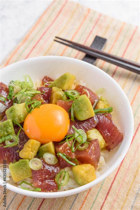 ハワイ風ポキ丼 Stock 写真 Adobe Stock