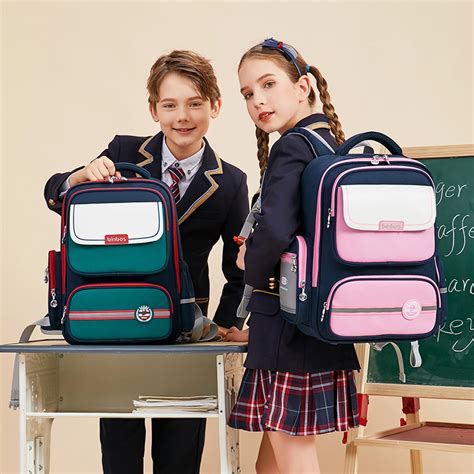 小学生减负护脊双肩儿童书包