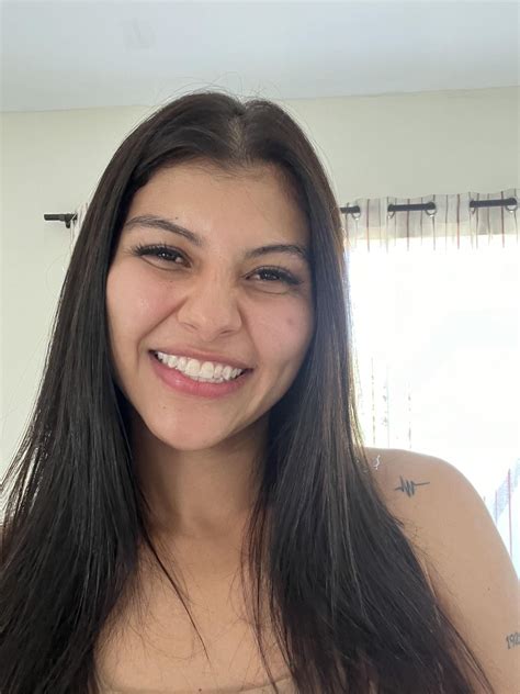 Kicking Off The Day With A Big Smile R Smileygirls