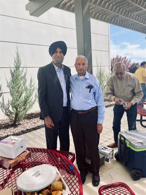 Spending Memorable Time Together With Dr Gurdev Khush And Dr Parm Randhawa Of Microparadox In