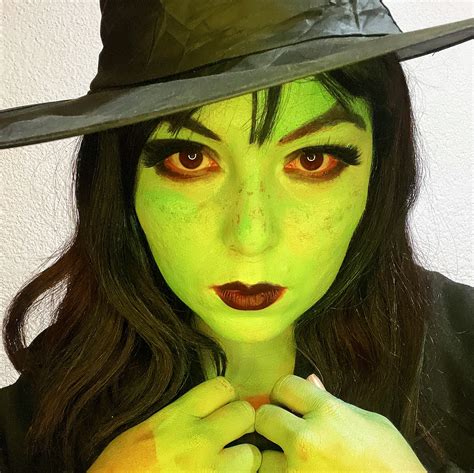 Me Bajaron Mis Videos De Elphaba Del Día 4 De Halloween Así Que Les