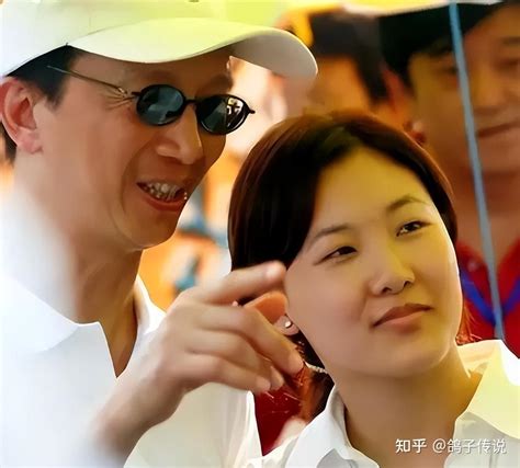 老夫少妻的残酷现实，在梁锦松和伏明霞身上展现的淋漓尽致 知乎