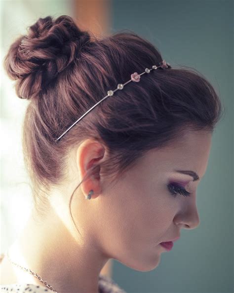 Fascinating Updos For Thin Hair That Are Worth Trying