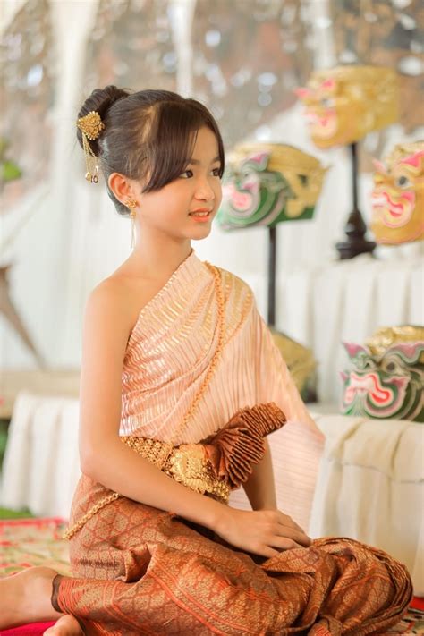 ត្រឹមអាយុ១២ឆ្នាំ កែវ ទិត្យផល្លី កតញ្ញូ ធ្វើឲ្យម្ដាយរំភើបថ្នាក់នេះ មានវីដេអូ Khmerload