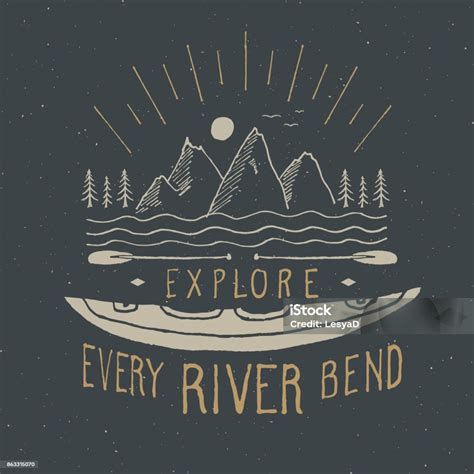 카약 및 카누 빈티지 라벨 손으로 그린된 스케치 그런 지 질감된 복고풍 배지 인쇄 술 디자인 T셔츠 인쇄 벡터 일러스트 T 셔츠에 대한 스톡 벡터 아트 및 기타 이미지