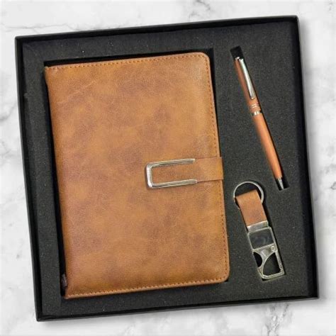 3 In 1 Corporate T Set Tan Small Doted Texture At ₹ 275 Piece कस्टमाइज़्ड कॉर्पोरेट गिफ्ट