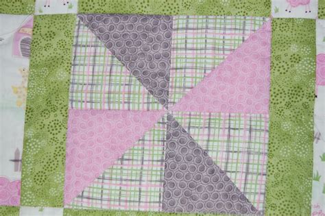 The Domestic Quilter Machine Quilting Binding How To Quilt A Pinwheel Block