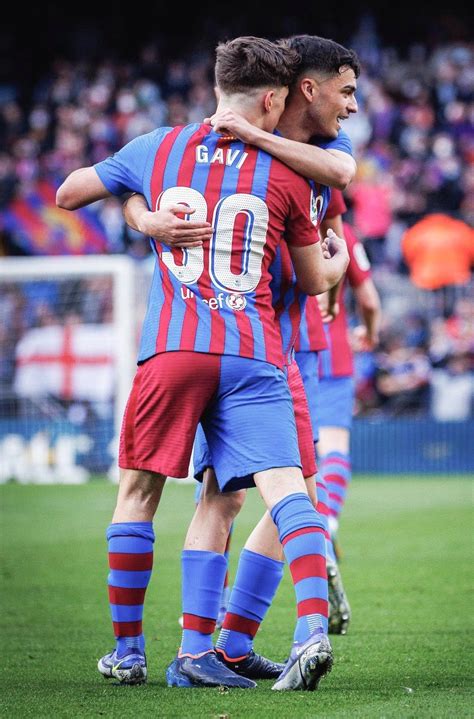 Gavi And Pedri En 2022 Fotografía De Fútbol Fotos Del Barça Fútbol De