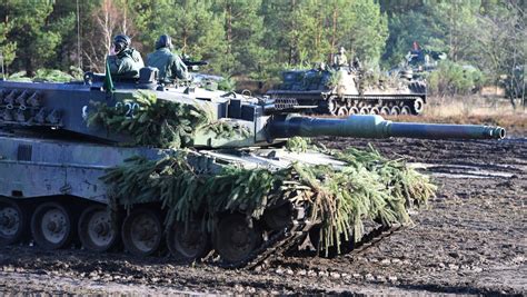 Љубав према Украјини или деценијска шанса за војну индустрију — Rt Balkan