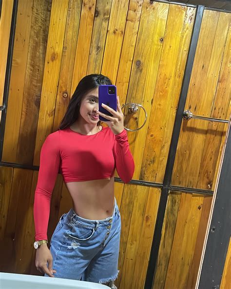 Roxana Rocha Roxana1898 • Instagram Photos And Videos