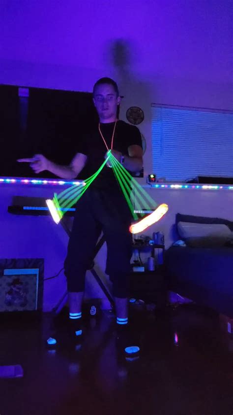 ⚠️warning Flashing Lights⚠️ Fun With My Led Yoyo 🪀🌀 Rflowtoys