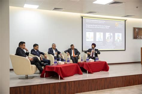 Leadership Management Consulting Digitaltransformation Ravneet