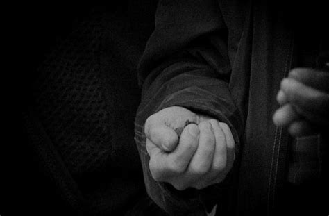 Центърът за бездомни в София спира приема на хора