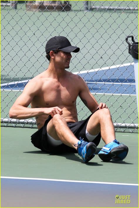 Kaley Cuoco Enjoys Tennis With Shirtless Ryan Sweeting Photo