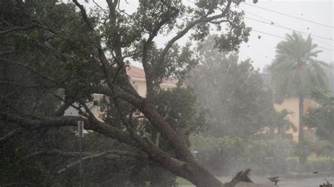 В Австралия се подготвят за мощна буря Новини бг