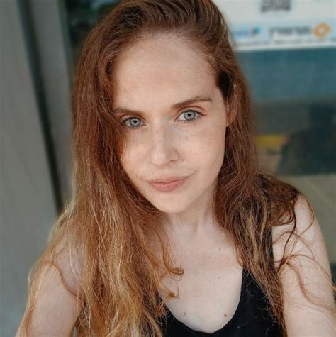 צער אל תשליכני לעת זיקנה ככלות כוחי אל תעזבני האומנם בגיל 15 הוא איבד ברגע אחד את כל