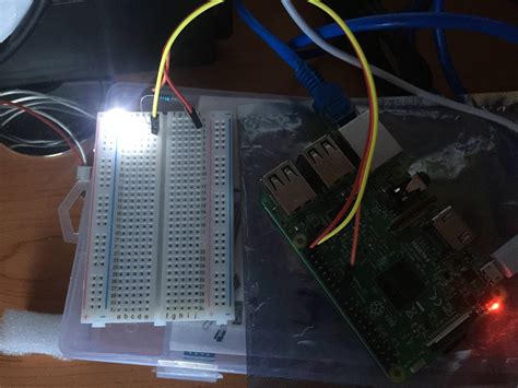 树莓派3b的gpio操作 之 点亮led gpio output self port giop low csdn博客
