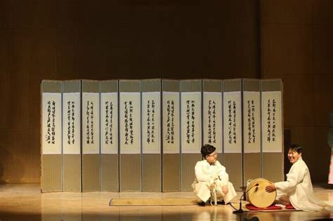 초등생 황태균 판소리 흥보가 거침없는 완창 무대 객석엔 박수 부모·스승은 눈물