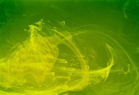 초록 배경 색깔 물 우주의 패턴에 잉크 색 연기 추상 운동 페인트의 멀티 컬러 흐름을 냉동입니다 소프트 포커스 흐린된 배경으로