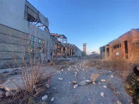 Вранці російські війська завдали ракетний удар по передмістю Запоріжжя є руйнування ФОТО