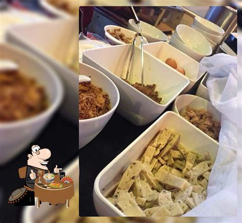 ก๋วยจั๊บญวนตีนไก่ Restaurant Phanat Nikhom Restaurant Reviews