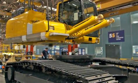 From Components To Powerhouse The Fascinating Process Of Assembling A Hydraulic Excavator