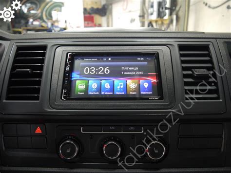 Установка 2 din магнитолы Incar в Volkswagen Transporter