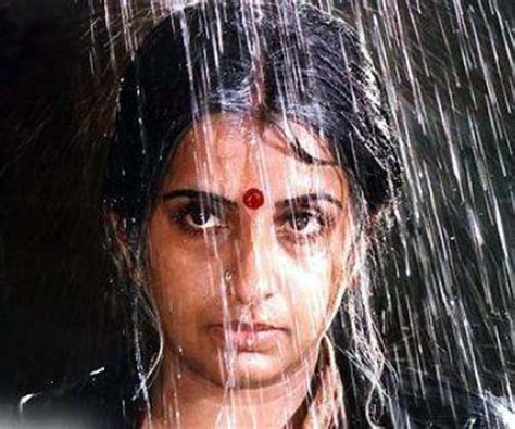 Hot Actress Ambika Life Insperia