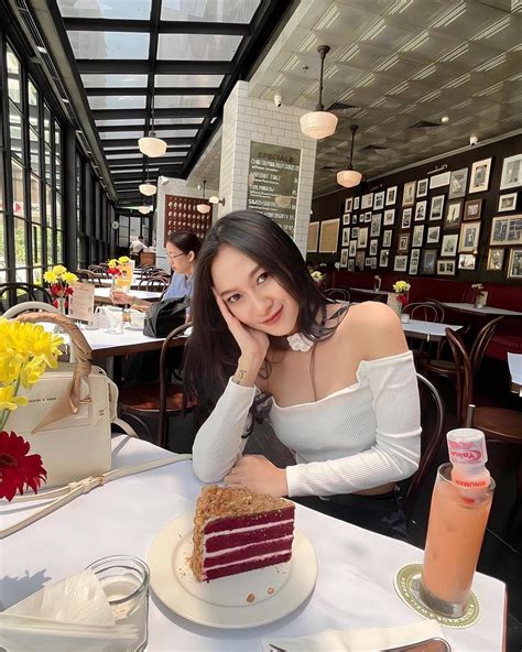 Luccya Indonesian Escort In Jakarta