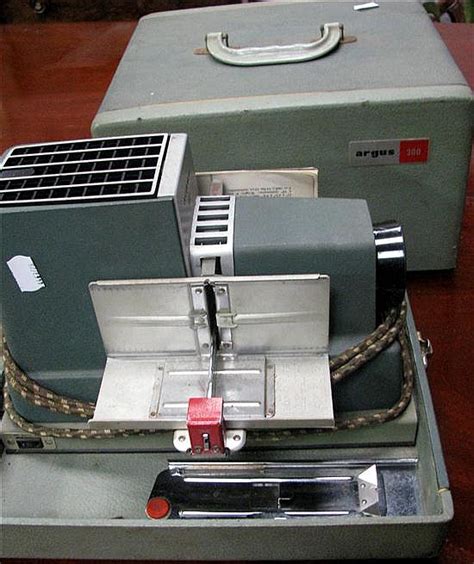 Lot An Argus Slide Projector