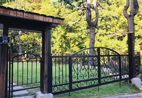 부산 주택 단조 대문 엔틱 펜스 침대 헤드 리폼 작업 숨쉬는깡통 주문제작 금속업체 Kkangtong Kkangtongwork Metallife Metalcraft