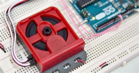 Cool Emerald Reading Rotary Encoder Using Microcontroller