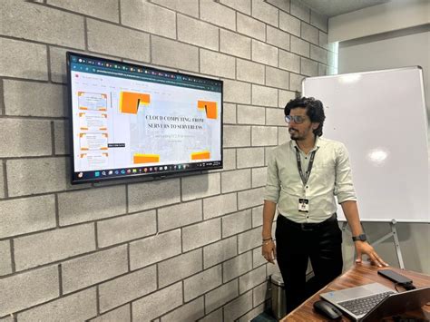 Cloudcomputing Serverless Aws Ec2 S3 Techseminar Cloudtechnology Kunal Chikte