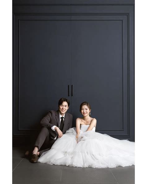 원세컨드스튜디오 많이 기다리셨을 2022년 원세컨드스튜디오 뉴샘플 Prism” ⠀ 프리즘은 빛을 이용한 다양한 색깔과 배경을 담은 샘플로 기존의 인물 위주 사진과