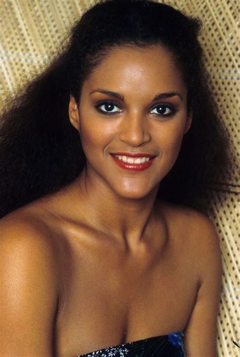 Tv Sports Broadcaster Actress And Model Jayne Kennedy 1970s R