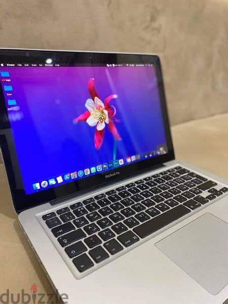 MacBook Pro 2011 حالة فرز اول والاستخدام والجرافك والاوفيس والتصفح ...