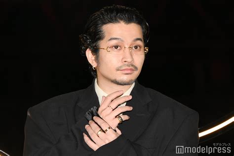 画像10 10 King Gnu常田大希、ブラックスーツ姿でオーラ放つ 大切にしている価値観は「義理と人情」【カルティエ「“trinity 100” セレブレーションパーティ」】 モデルプレス