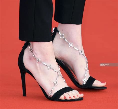 Loubst Feet