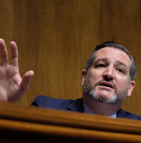 Imgur Is Banning Porn And Purging Old Anonymous Uploads The Verge