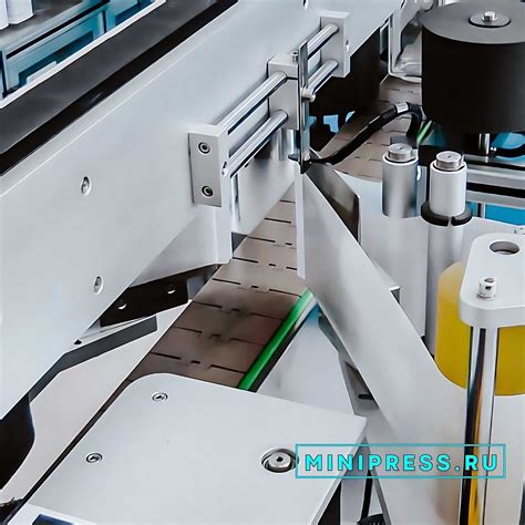 Horizontal Labeling Machine For Round Bottles Ctpe 81 Minipress