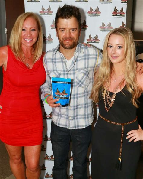 Robin Dimiceli With Bling Is The New Black And Kevin Weisman﻿ Of Hello Ladies Mtv Movie