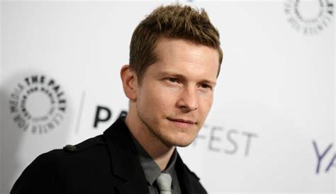 ‘gilmore Girls Revival Matt Czuchry To Reprise Role As Logan