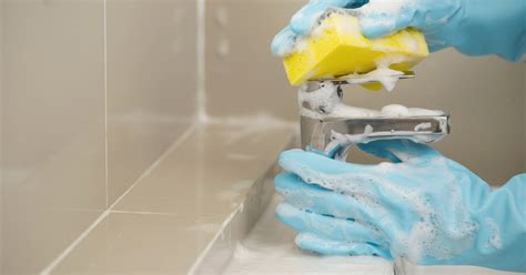 จ้างแม่บ้าน ทำความสะอาดรายวัน แม่บ้านออนไลน์ ราคาเริ่ม ฿300