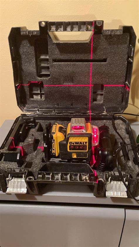 Laser krzyżowy, poziomica laserowa DeWalt Dce089r Rossosz • OLX.pl