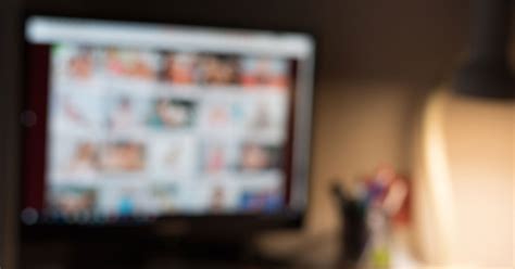 Common Signs And Symptoms Of Sexual Addiction Sex And Relationship Healing