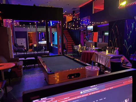 Exploring The Hottest Swingers Clubs In Florida Swing Towns