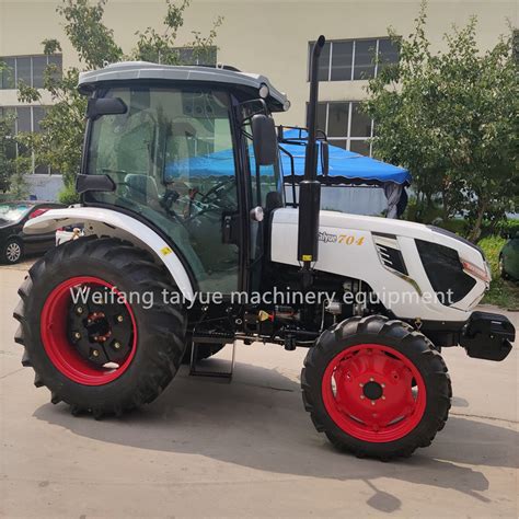 China Tb Chassis 70hp 4x4 4wd Small Compact New Design Mini Farm