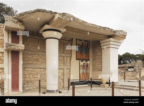 The Palace Of Knossos Minotaur Or Labyrinth Restored North Entrance