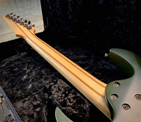 Ibanez Apex 2 Hobbies And Toys Music And Media Musical Instruments On Carousell